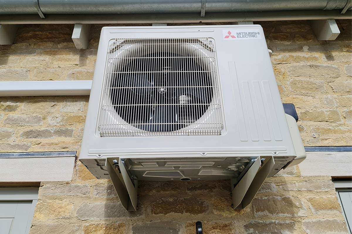 Air Source Heat Pumps vs Gas Boilers (Compared With Real Examples ... Air Source Heat Pumps vs Gas Boilers (Compared With Real Examples ...